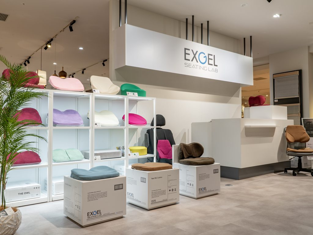 エクスジェル シーティングラボ 新宿髙島屋店オープン | EXGEL SEATING LAB エクスジェル シーティングラボ | 株式会社 加地